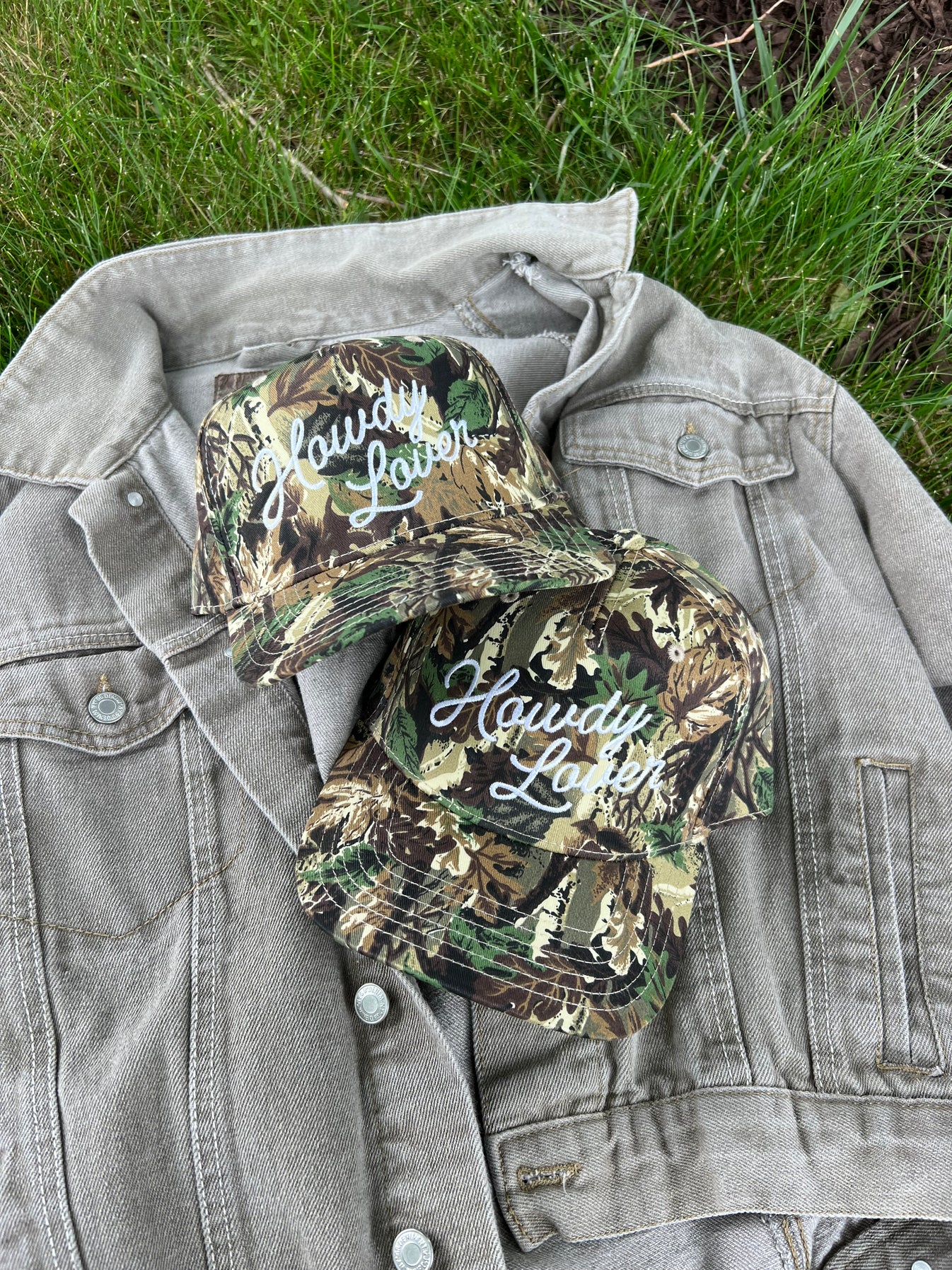 Howdy Lover Embroidered Camo Trucker Hat – THE VAULTY